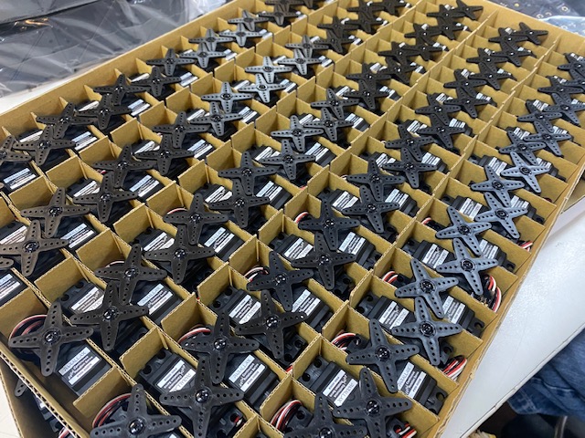 Parallax Servos Upgraded To Digital Internal Design - Parallax