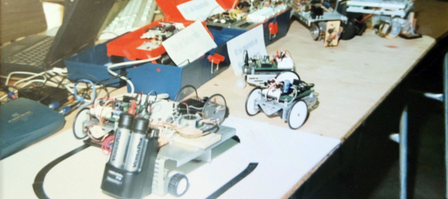 Tell Us Your Parallax Story: Aristides Alvarez's Five Hour Bus Ride To ...