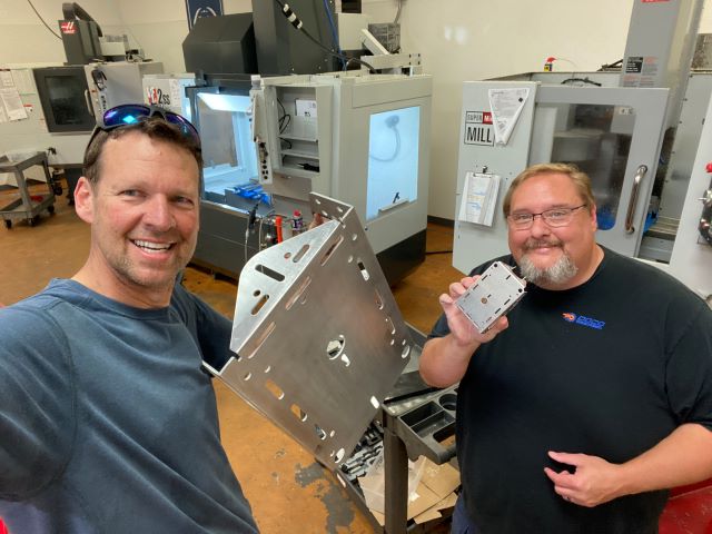 Super-sized Cyber:bot Working Model Details - Parallax